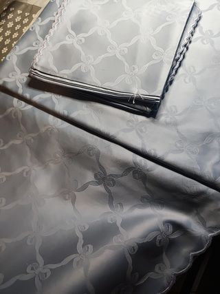 tovaglia raso seta 12 persone nuova celeste