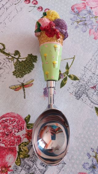 cucchiaio per gelato particolare 