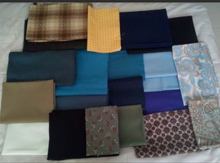 Stock di stoffe di varie misure e vari tessuti