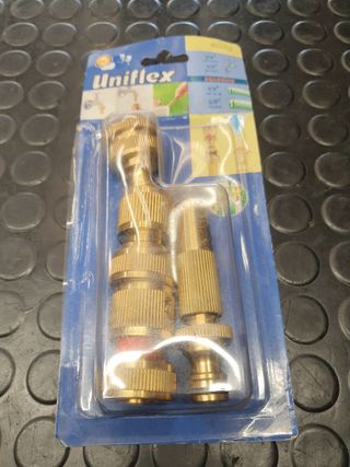 lancia e attacchi in ottone