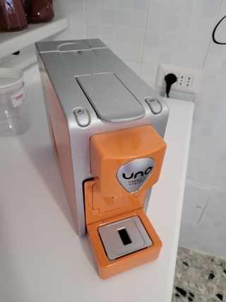 Macchina per caffè a capsule Indesit UNO, Auto