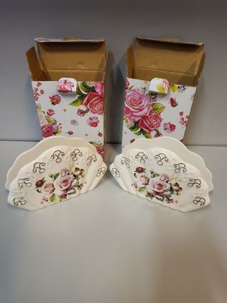 Portatovaglioli in ceramica