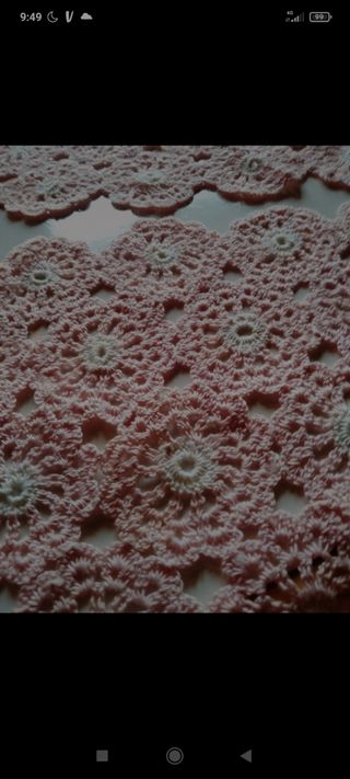 centri ricamati a mano 2 grandi 2 piccoli