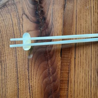 bacchette cinesi in giada con appoggio