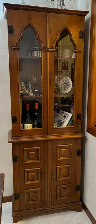 Mobile vetrina in Arte Povera 