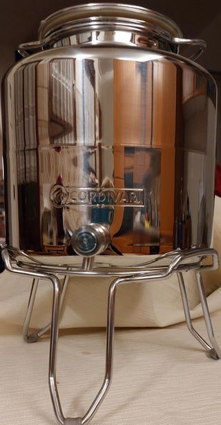 CONTENITORE PER OLIO