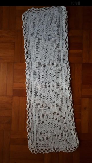 Centro tavola vintage fatto a mano cm.52x16. Nuovo