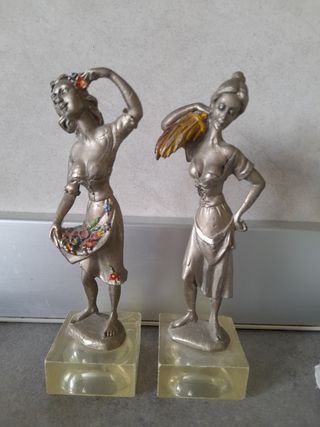 statuette figure femminili 