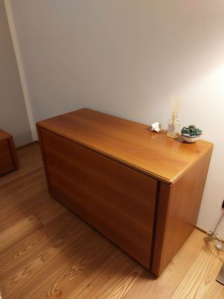 como e comodini in noce nazionale