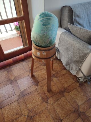 trespolo con palla  fuselli per ricamo tombolo