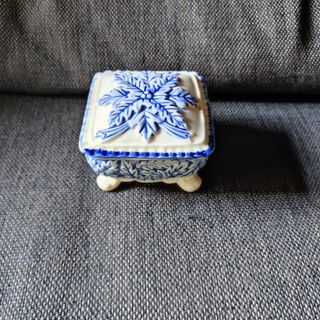 Scatola portagioie ceramica 