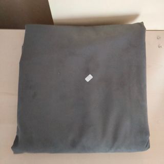 tessuto grigio effetto Alcantara 