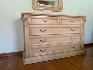 Camera da letto stile laccato anticato