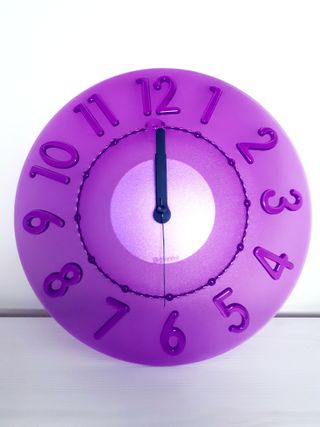 Guzzini Orologio da Parete Viola Vintage Anni 80