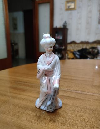 Statuetta dama cinese