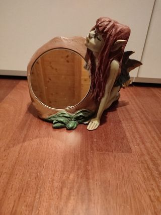 fata fatina ninfa con specchio