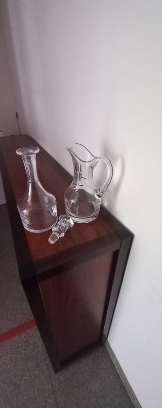 Caraffa e bottiglia in cristallo