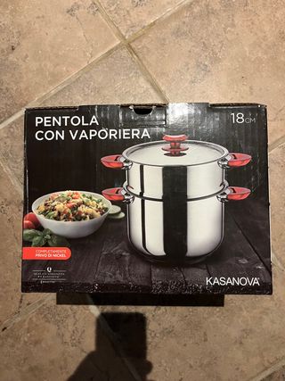 Pentola con vaporiera