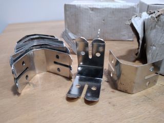 Molle per controsoffitto