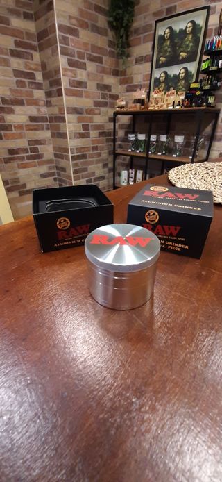 GRINDER RAW