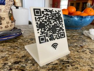 Stand WiFi con QR Code