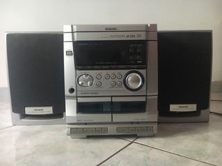 Lettore cd con radio 