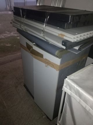 2 mobiletti in plastica da esterno