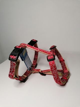 Pettorina per cane
Modello ad "H"
Taglia: M-L