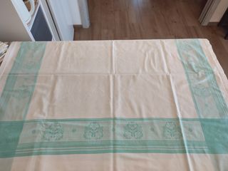 Tovaglia bianca e verde