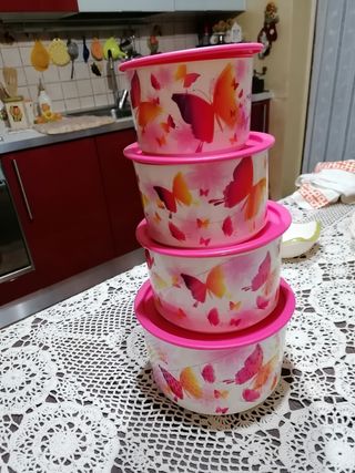 Tupperware contenitori