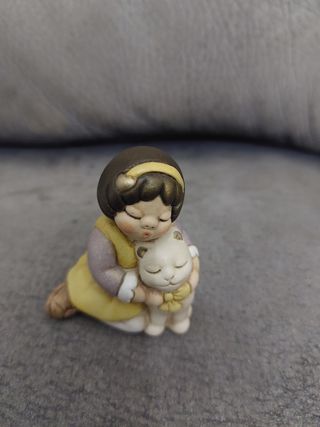 Bimba col gatto thun