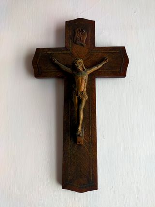 crocifisso in legno 