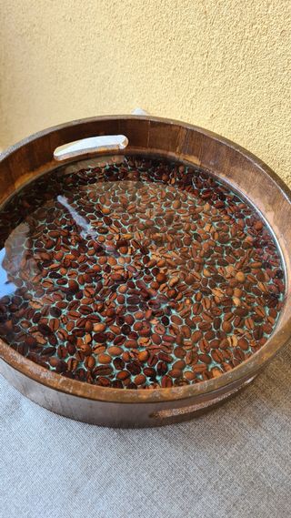 Vassoio in legno e resina epossidica