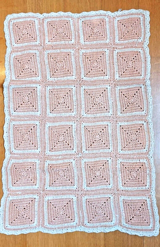 Tovaglietta rettangolare, fatta all'uncinetto 