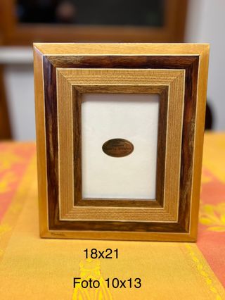 Portafoto in legno intarsiato 