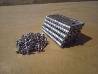 10 cerniere inox + 60 viti inox (UTILI)