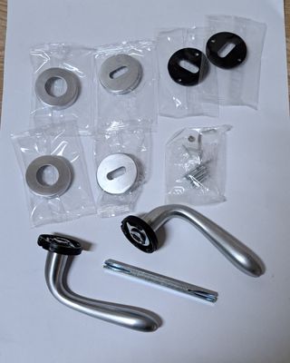 2 COPPIE MANIGLIE PER PORTE INTERNE M82-R