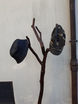 attaccapanni arte povera