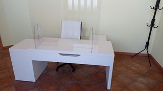 scrivania con poltrona