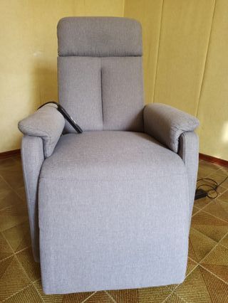 Poltrona Relax alza persona con due motori