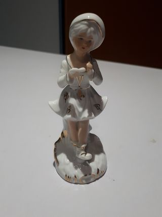 statuetta in porcellana