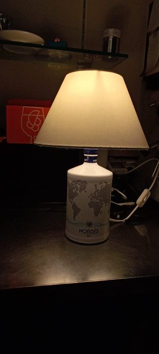 Lampada bottiglia gin Nordes