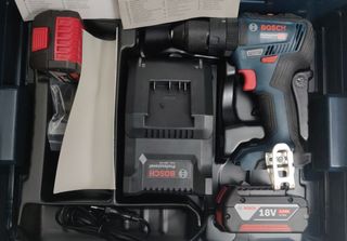 Trapano avvitatore a percussione Bosch GSB 18V-55