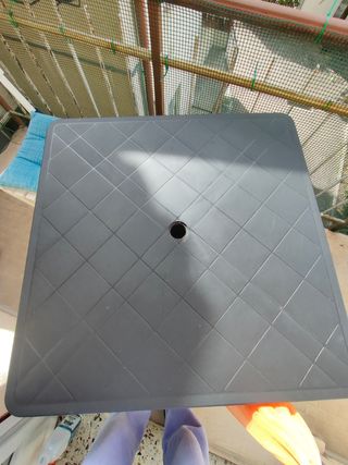 tavolo da esterno con foro ombrellone 