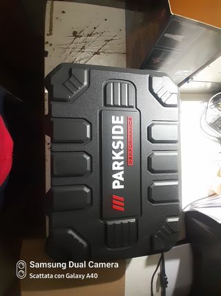 Smerigliatrice Angolare Parkside Performance 