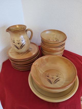 set piatti da 8 persone in cotto