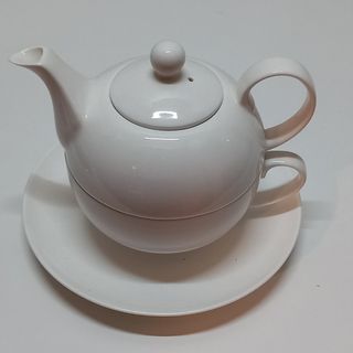 Set tazza e teiera porcellana bianca tutto in uno