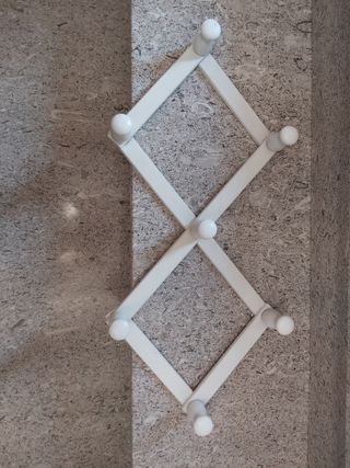 appendiabiti a fisarmonica da parete