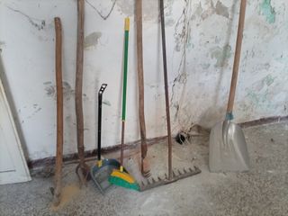 Attrezzi vari 5 euro l uno