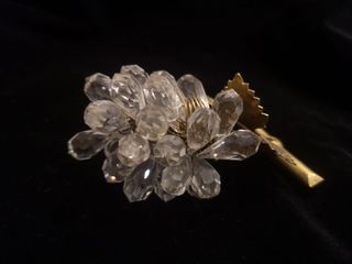 Soprammobile a forma di grappolo d'uva